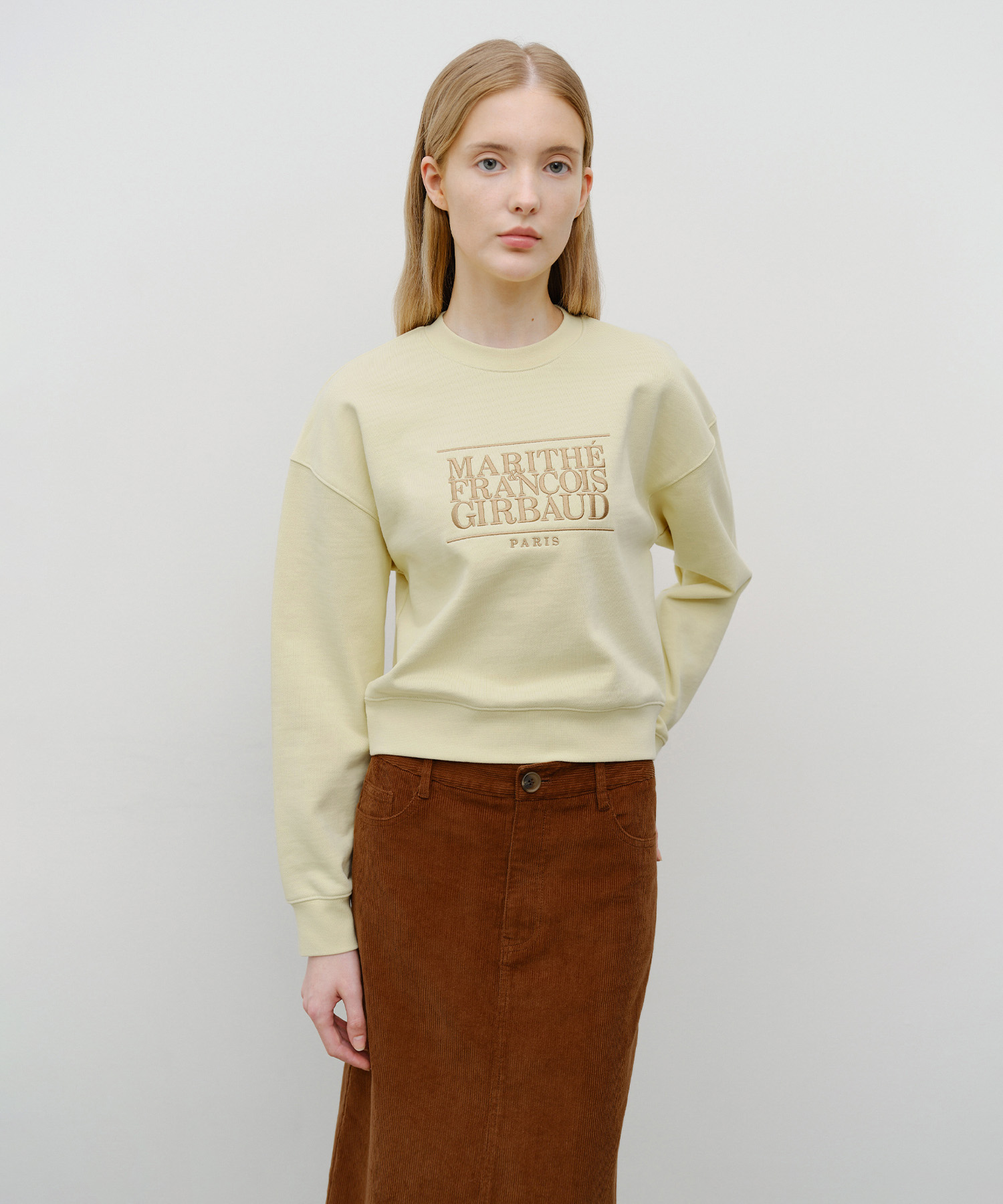 W CLASSIC LOGO CROP SWEATSHIRT light yellow - MARITHÉ+FRANҪOIS GIRBAUD